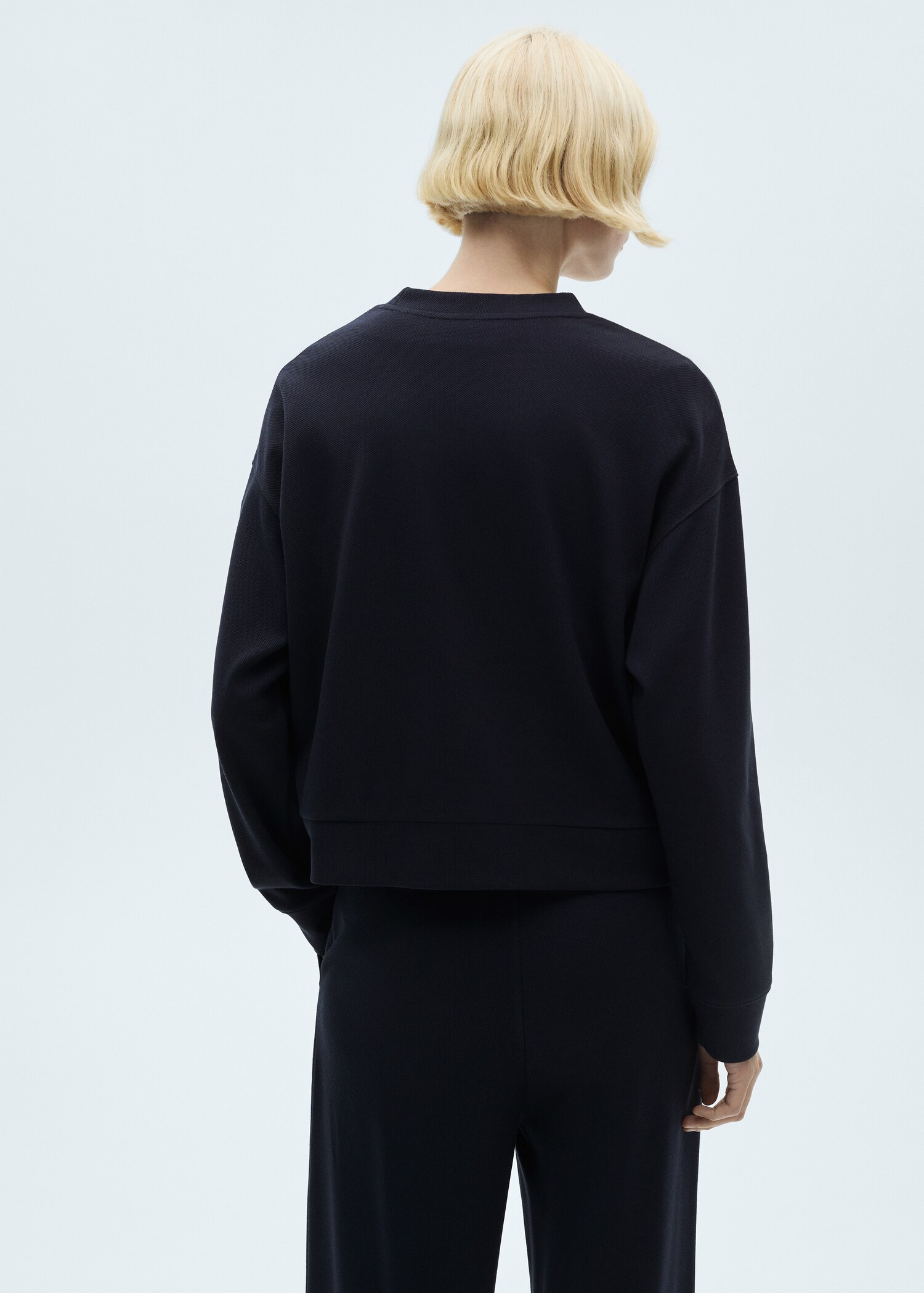 Crew-neck sweatshirt with stitching detail - Women | MANGO USA