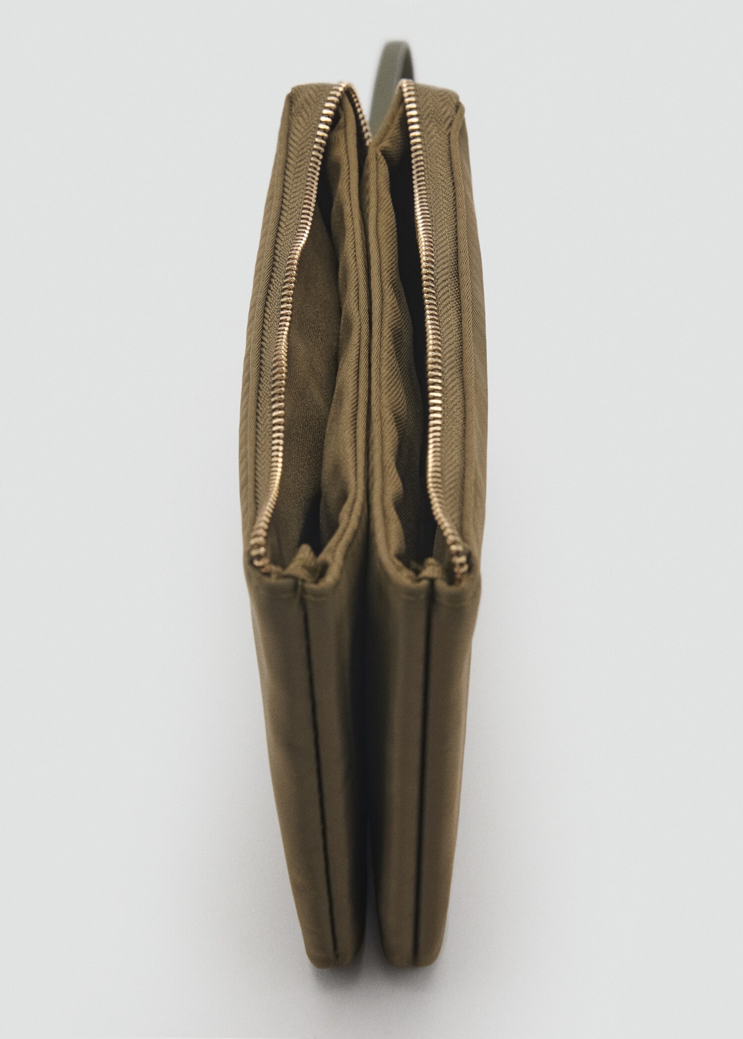 Nylon purse with zip - Women | MANGO USA