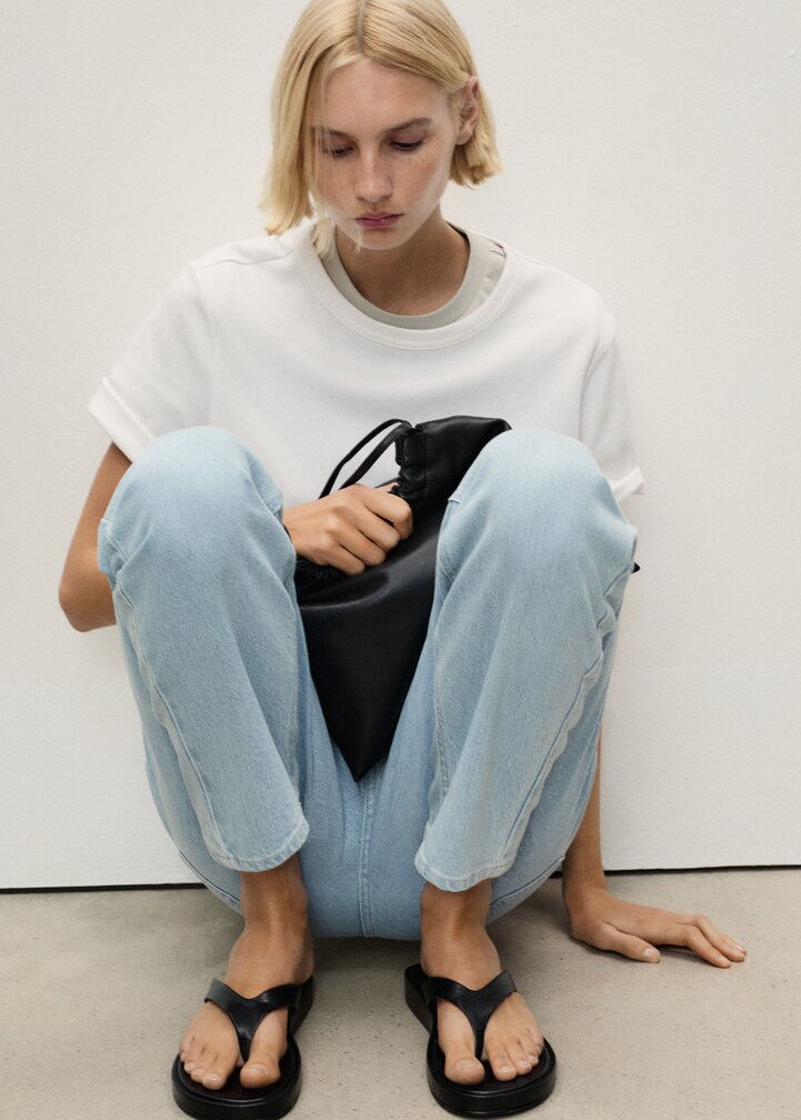 Newmom comfort high-rise jeans - Women | MANGO USA