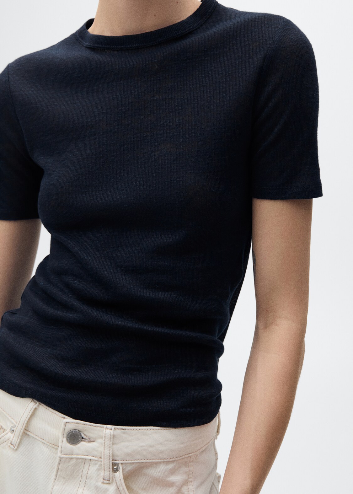 Fitted linen t-shirt - Women | MANGO USA