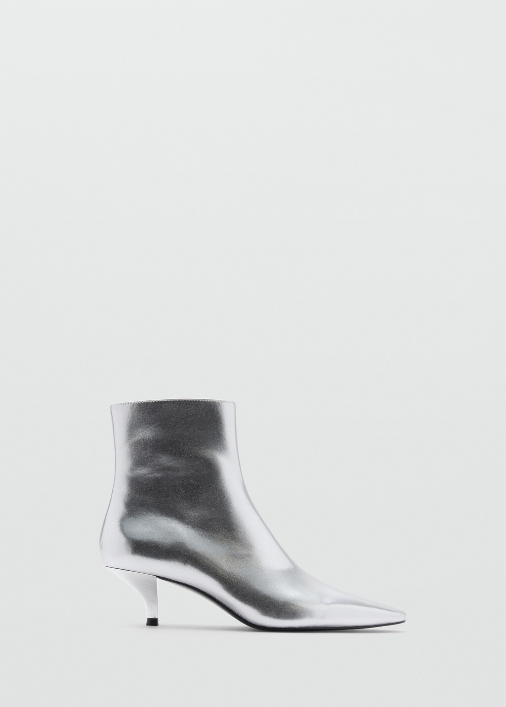 Metallic effect pointed toe boot - Women | MANGO United Arab Emirates