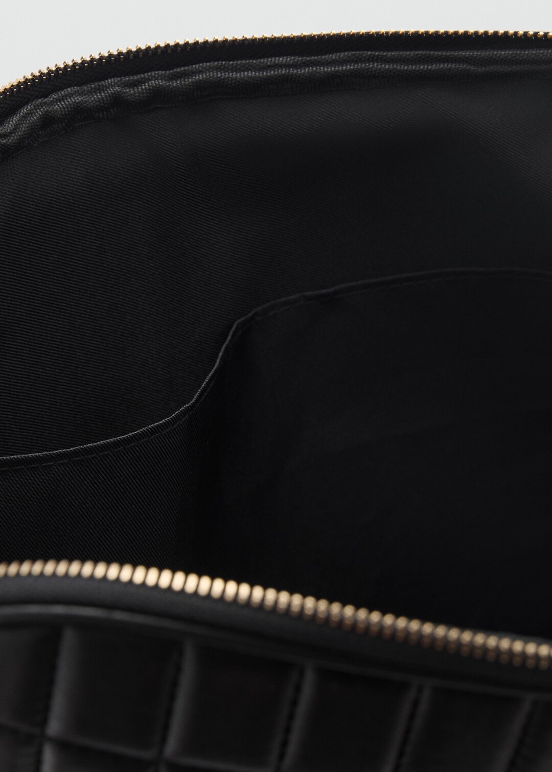 Padded laptop case - Women | MANGO USA