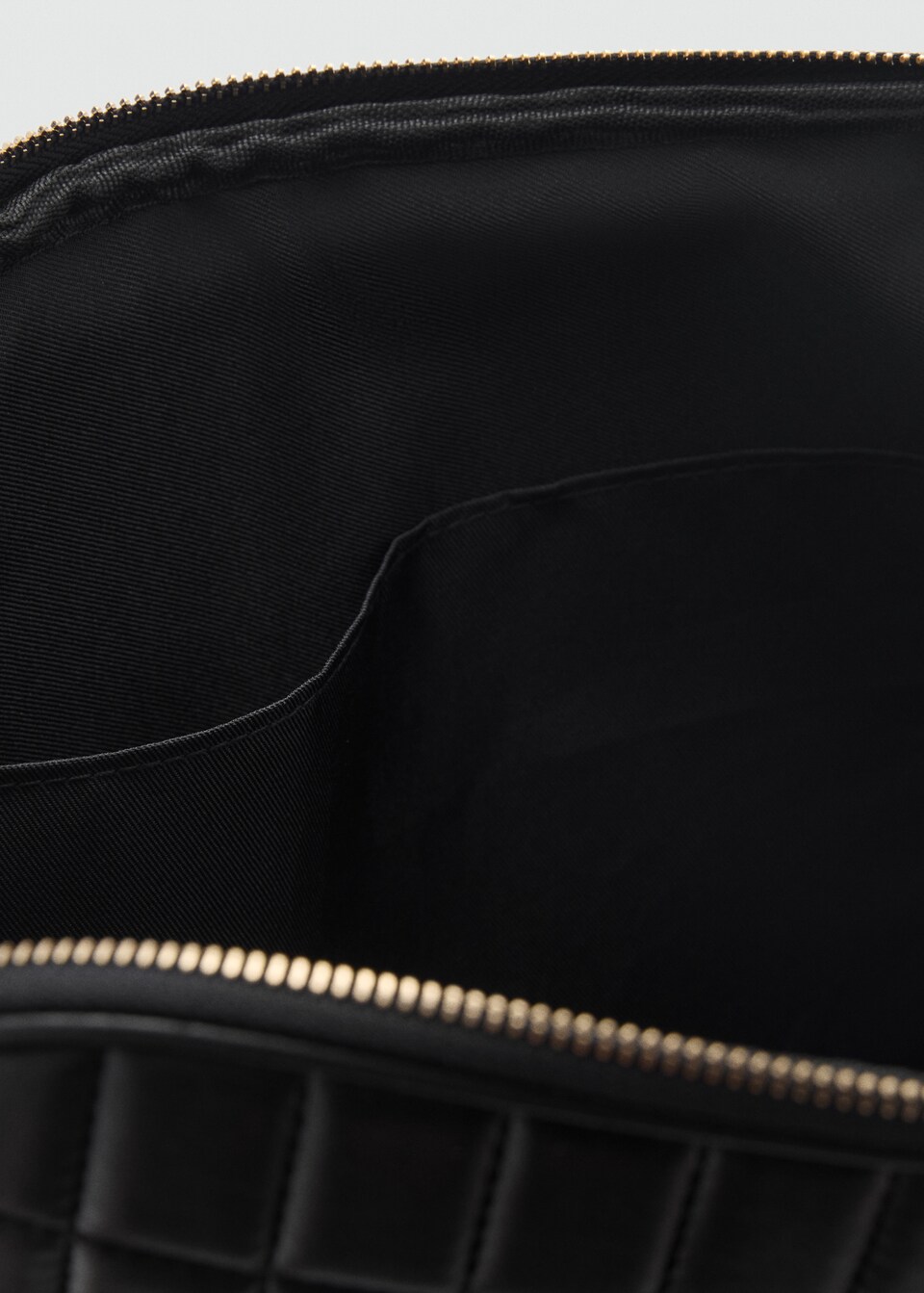 Padded laptop case - Women | MANGO USA