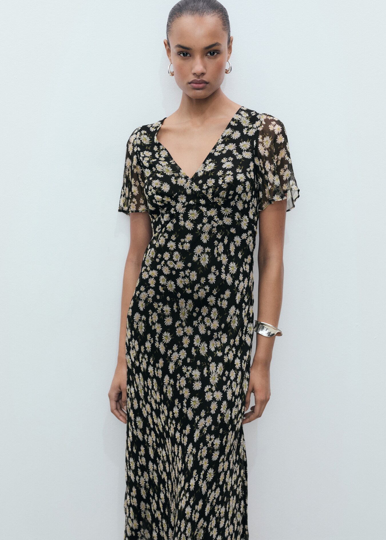 Sukienka midi o prostym kroju w kwiaty - Kobieta | MANGO Poland