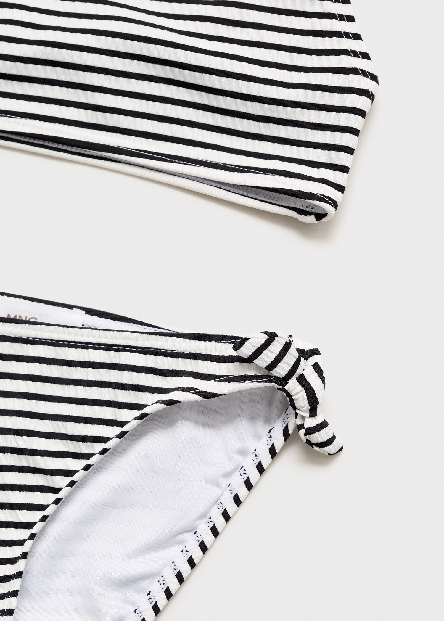 Girl’s bikinis and swimsuits 2025 | MANGO USA