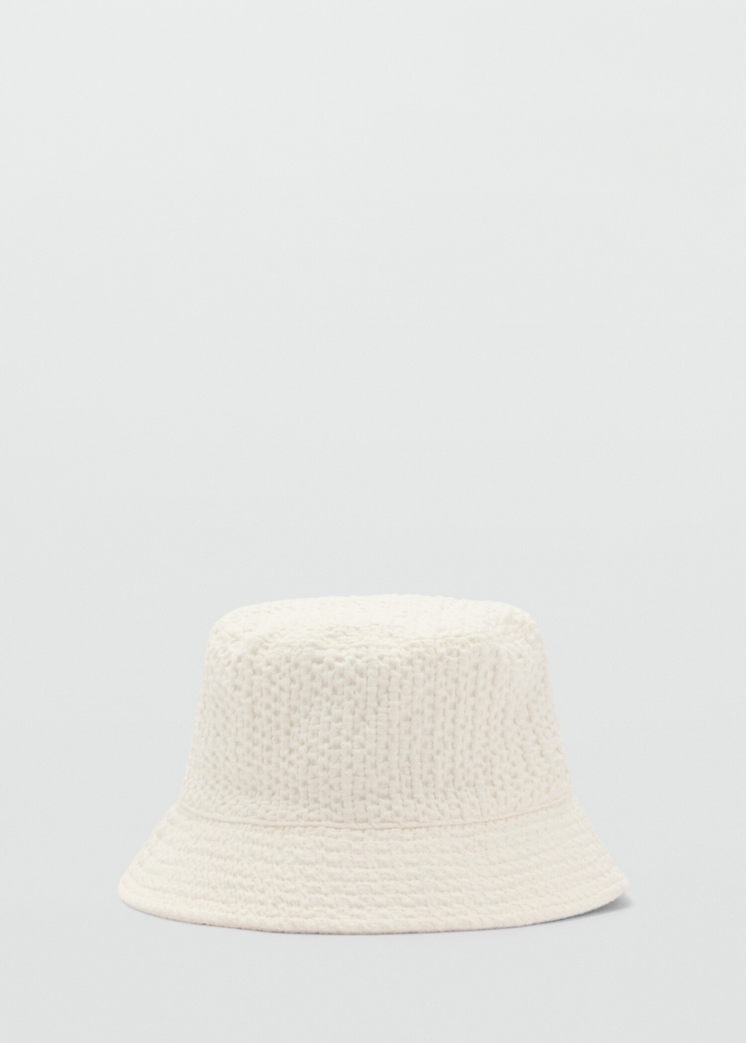 Textured cotton bucket hat - Women | MANGO USA