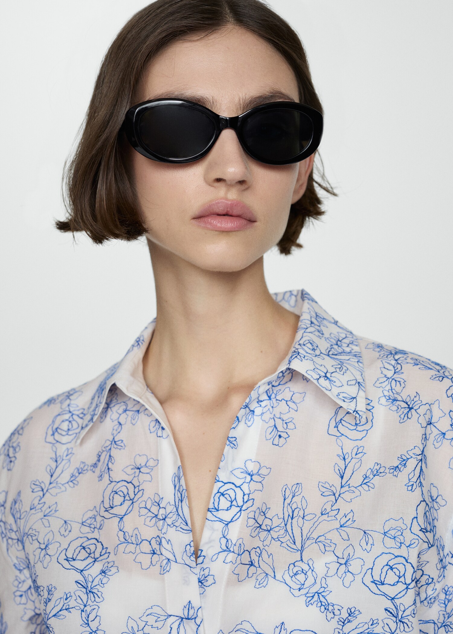 Shirt with floral embroidery - Women | MANGO USA