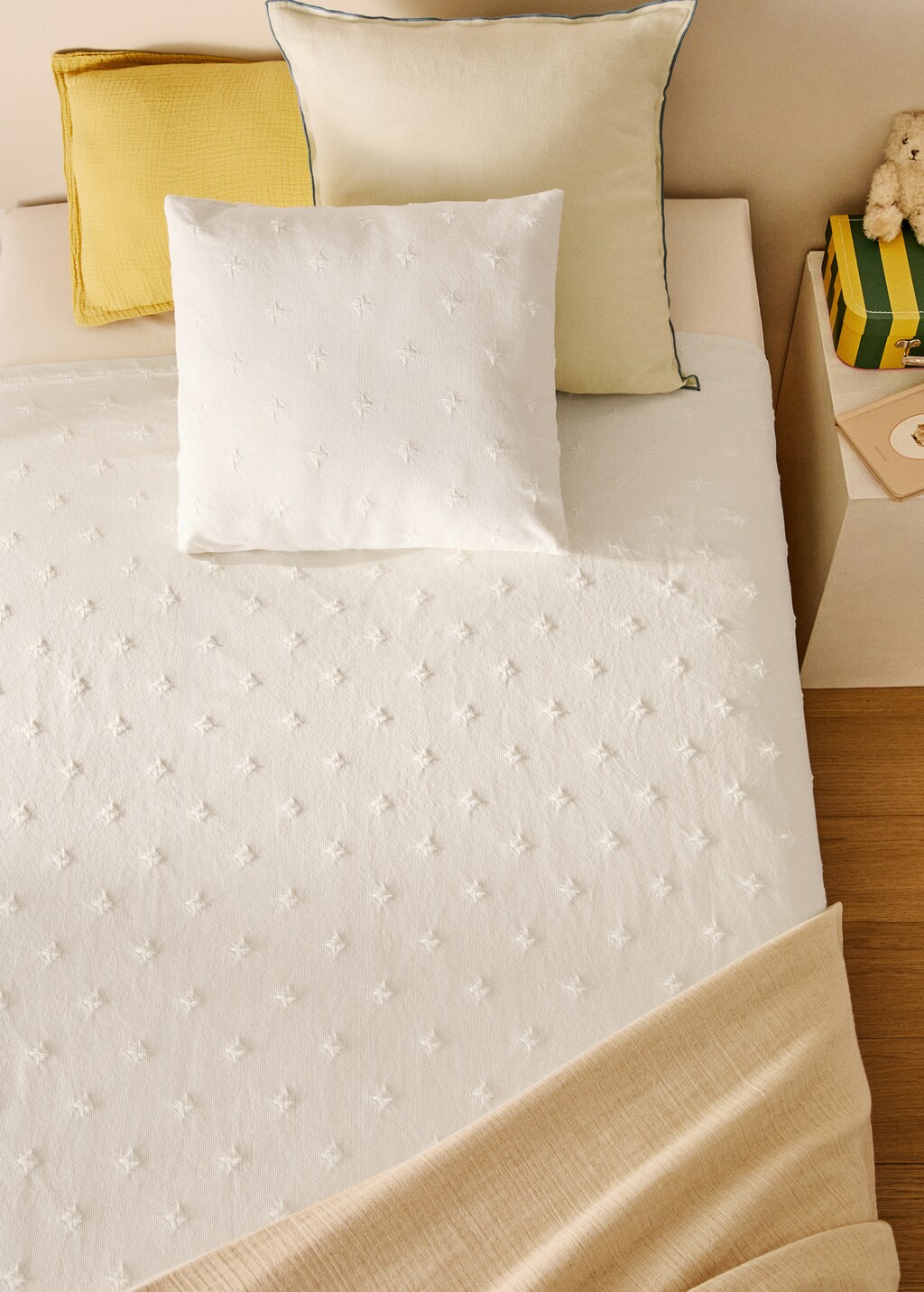 Couvre-lit enfant coton jacquard lit 90/105 cm - Home | MANGO Belgique