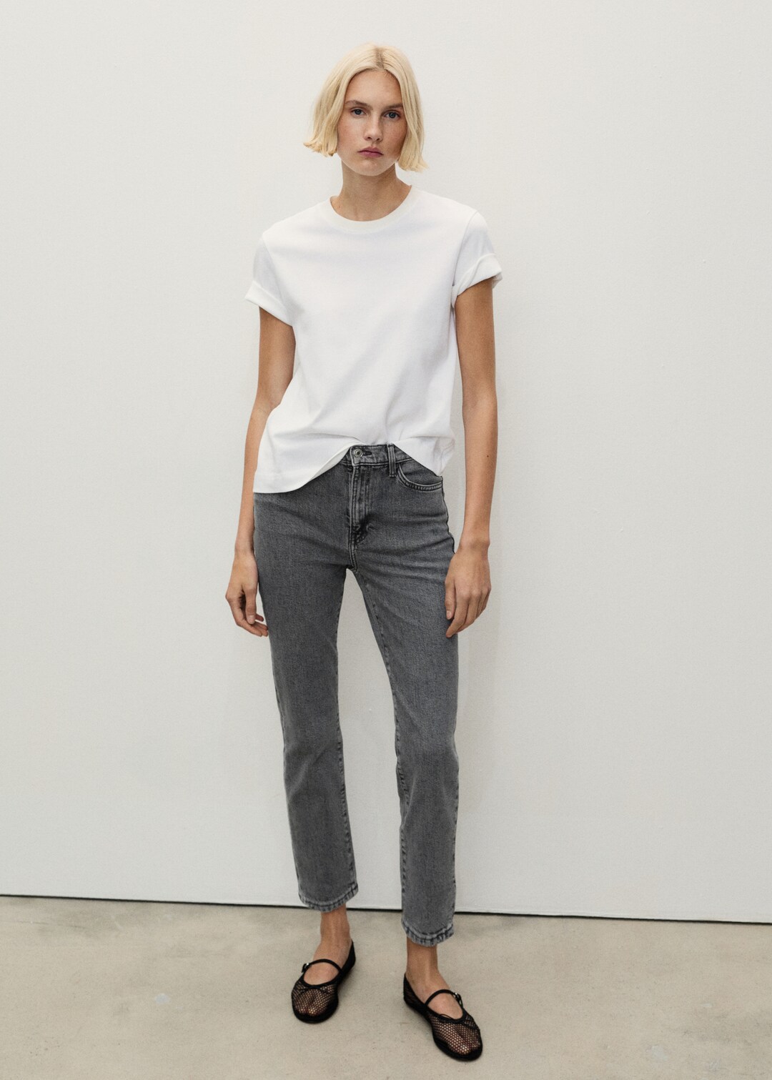 Claudia slim-fit cropped jeans - Women | MANGO Vietnam