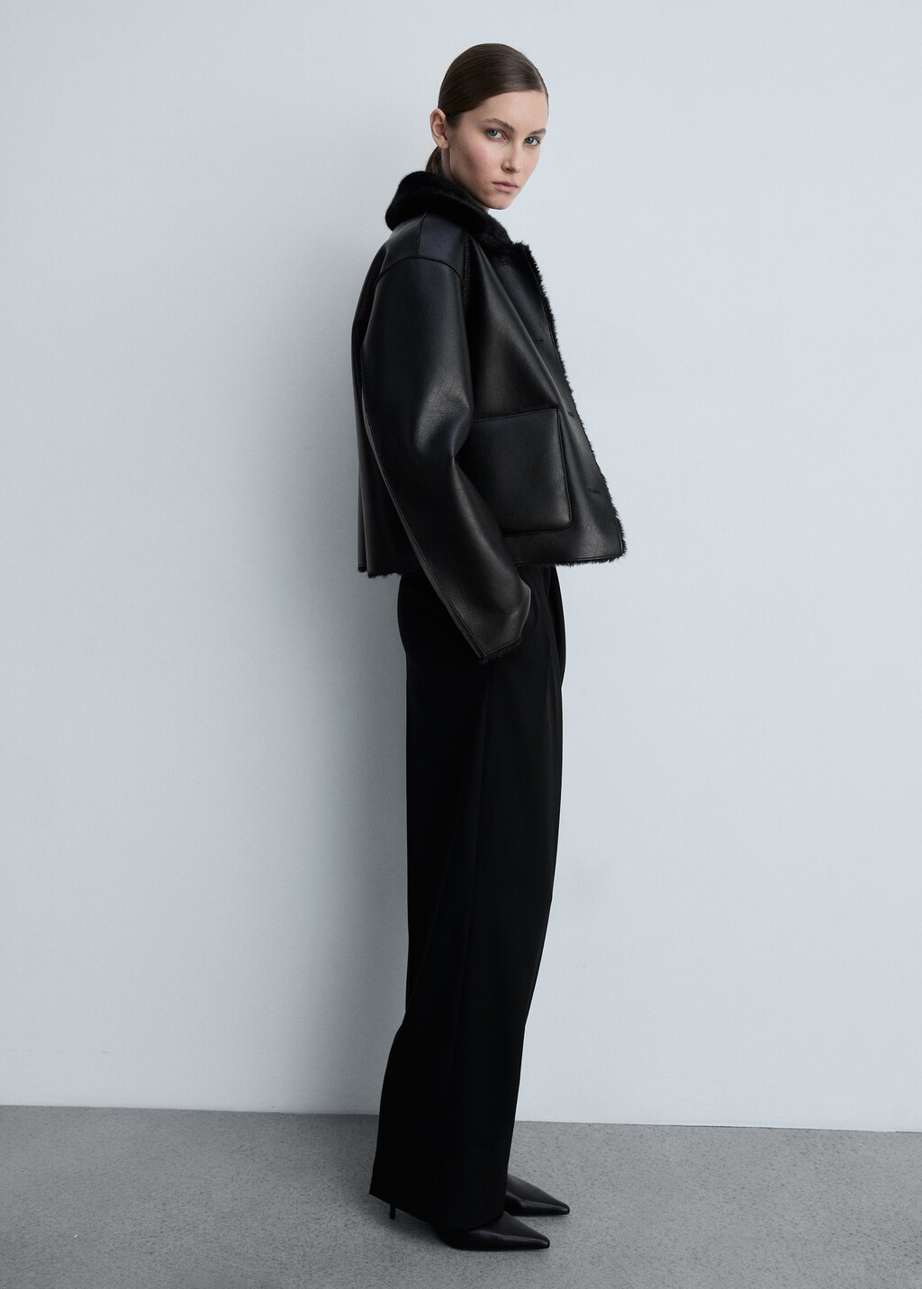 Pointed boots with zipper - Women | MANGO USA