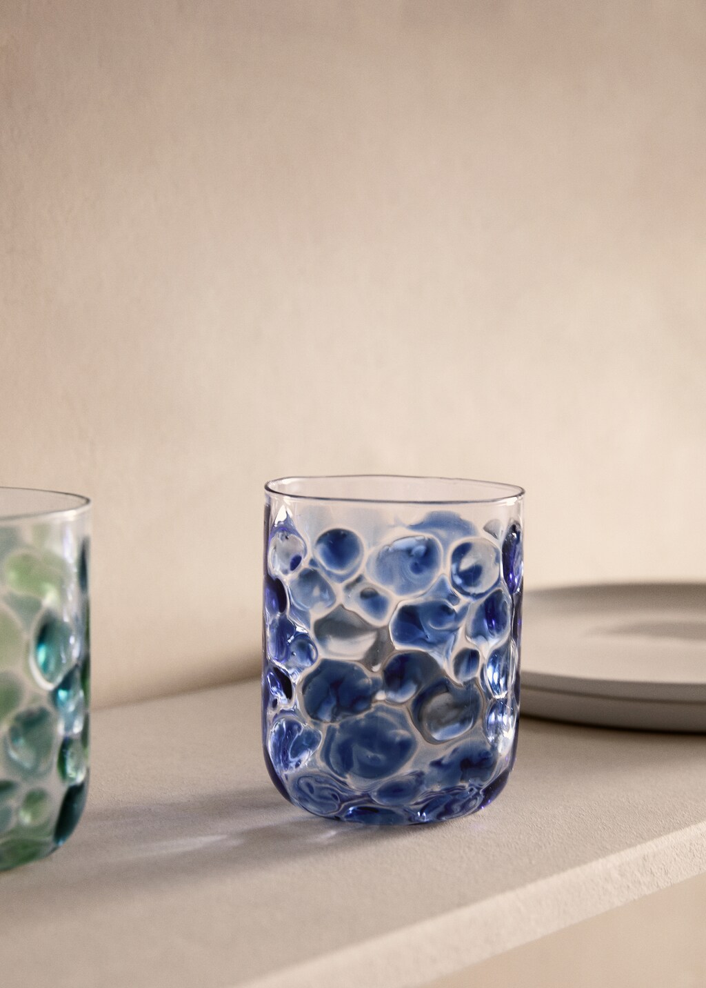 Borosilicate glass with speckles - Home | MANGO Lithuania