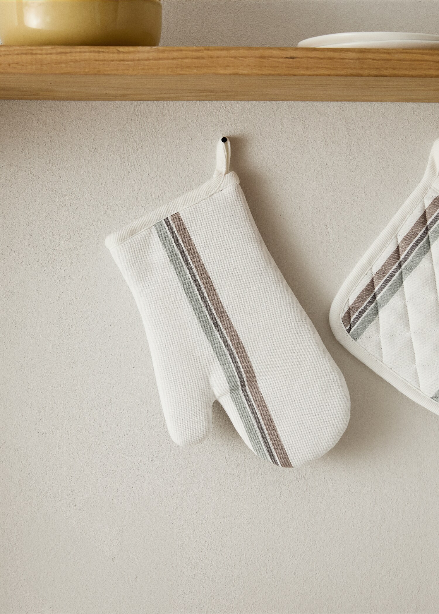 Kitchen accessories 2025 | MANGO USA