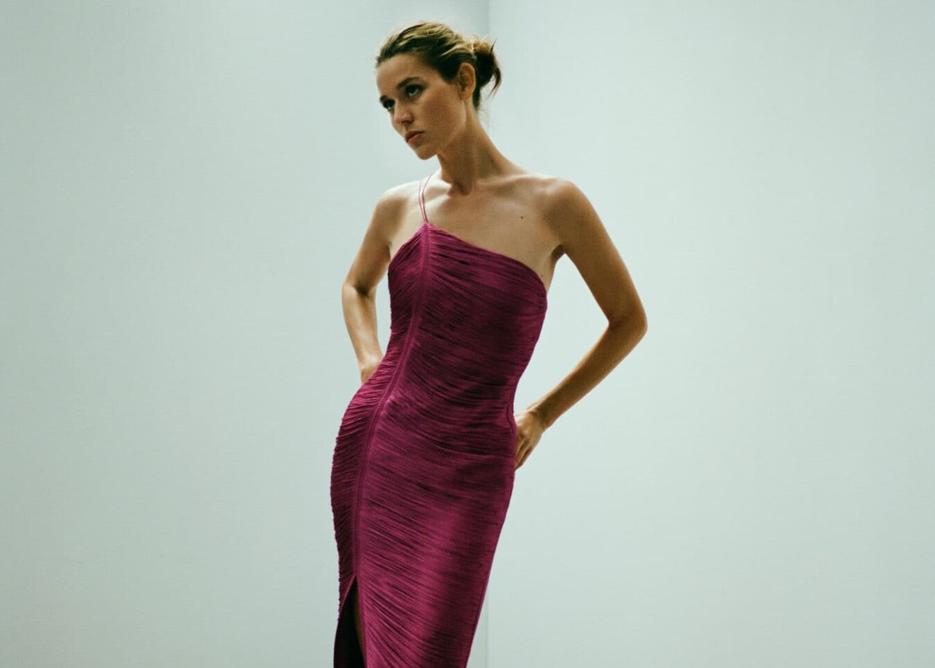How to combine burgundy in an original way | Discover by MANGO