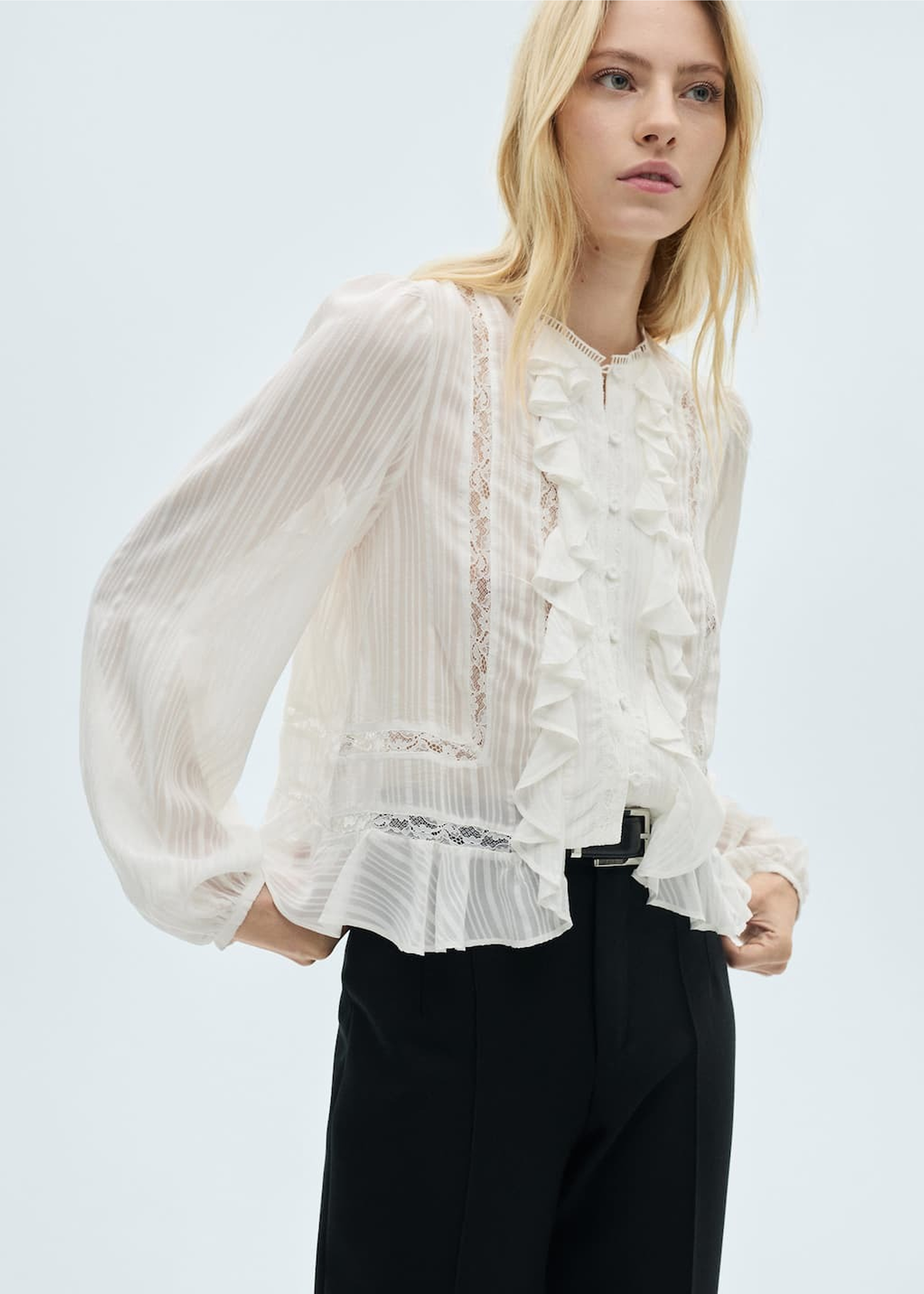 What is romantic style in fashion? | Discover by MANGO